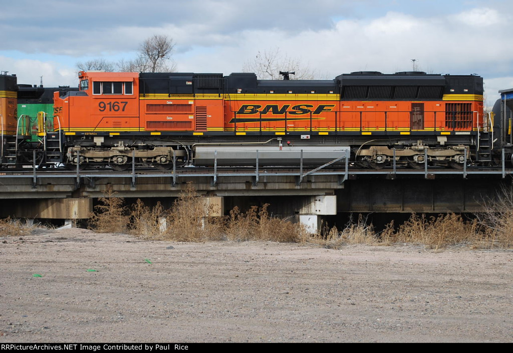 BNSF 9167